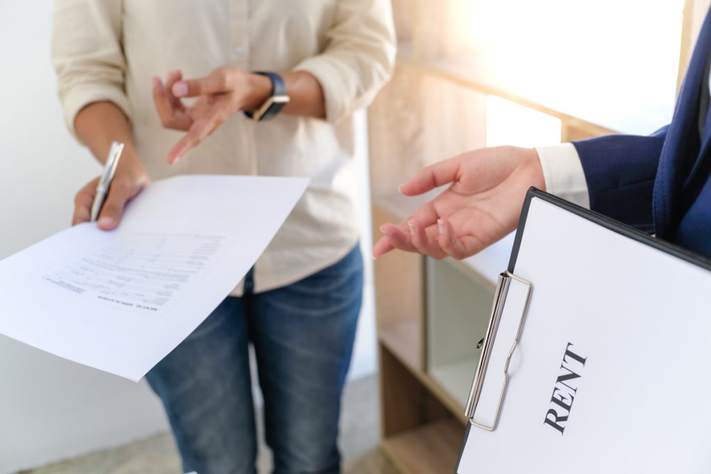 How Far Back Do Apartments Check Rental History? - Eagle Ridge Apartments